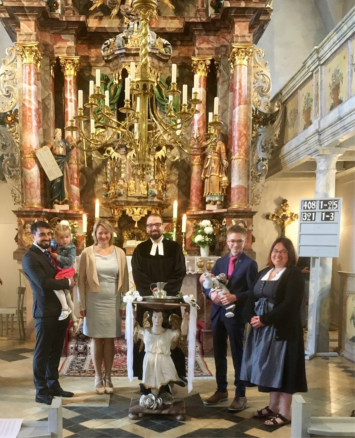St. Laurentius-Kirche Wonsees: Musikalischer Taufgottesdienst für Aaron ...